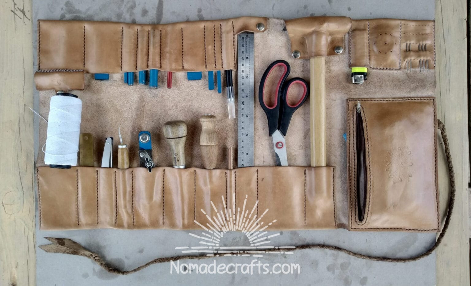 Leather Tool-roll | NomadeCrafts - Tutorial