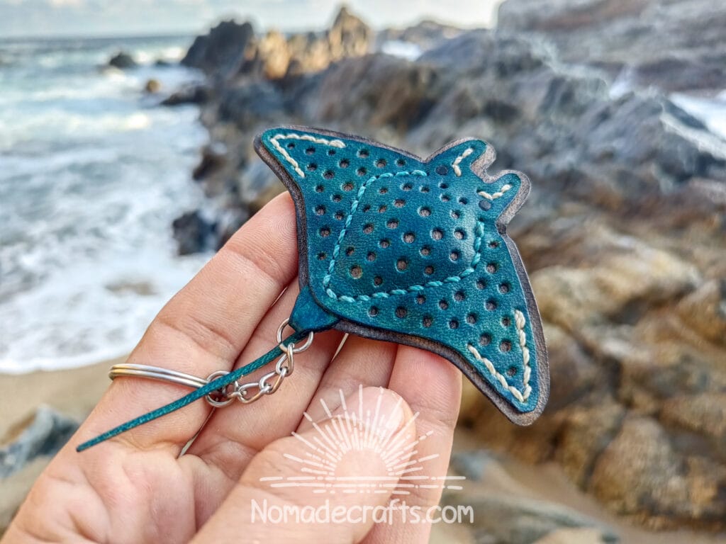 Manta Ray bag charm | NomadeCrafts - Tutorial