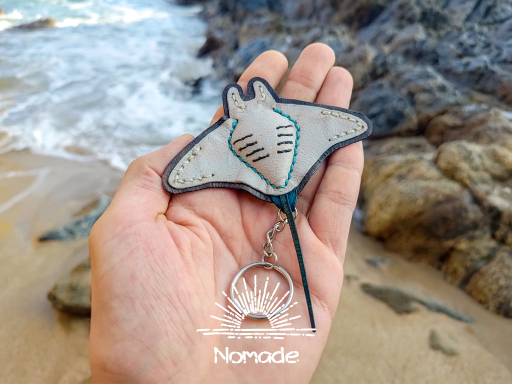 Manta Ray Bag Charm Pattern - NomadeCrafts