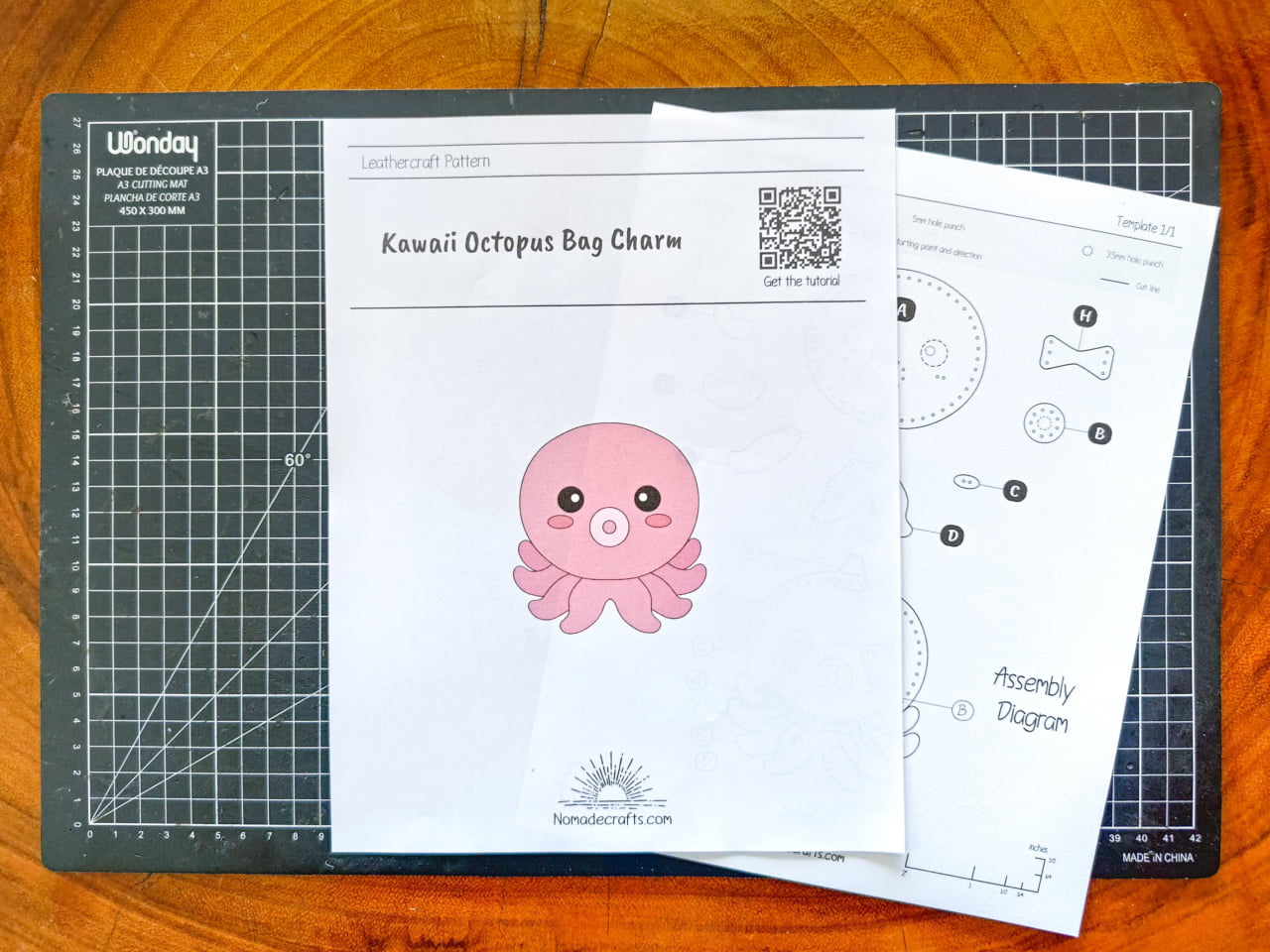 Kawaii Octopus Bag Charm Pattern - NomadeCrafts